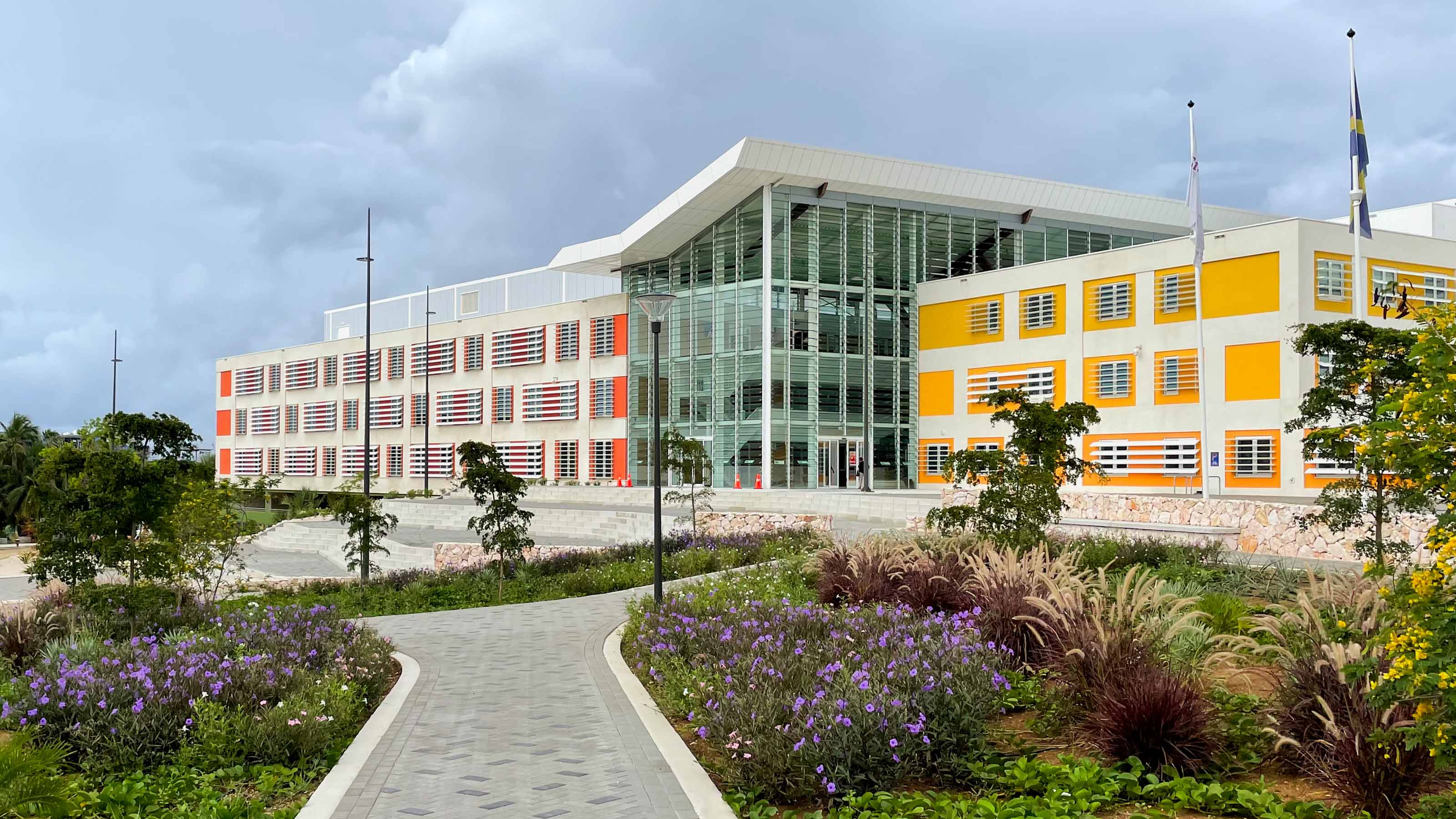 Home | Curaçao Medical Center